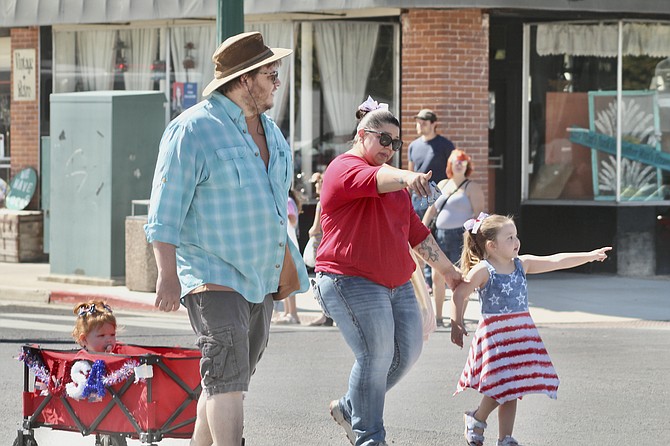 Children’s parade lights up Lovelock’s Fourth of July | Great Basin Sun