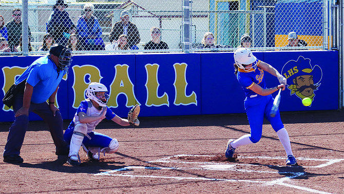 Worth The Wait: Buckaroos crush South Tahoe, Truckee Lowry outscores ...